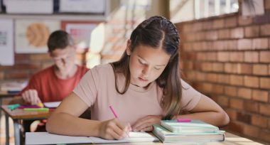 Common Scholarship Essay Prompts and Answers