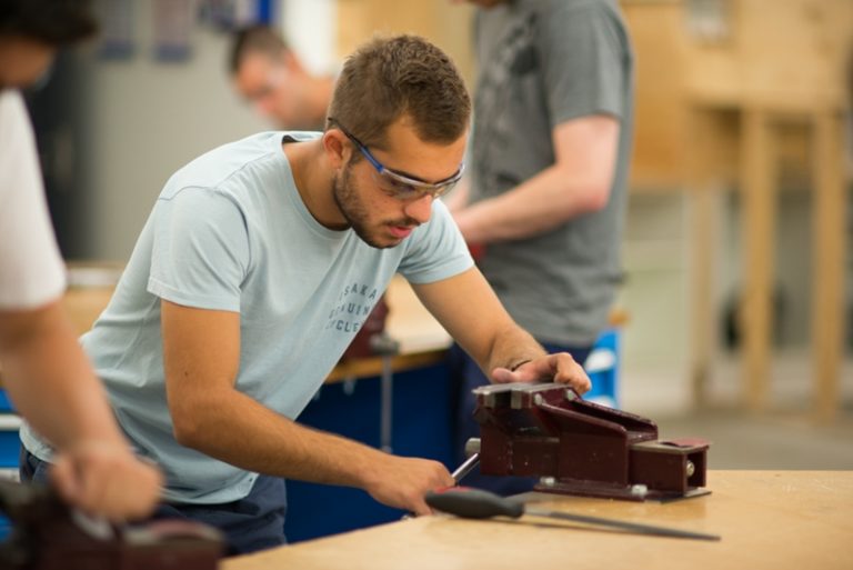 Does the Government Pay Apprenticeship Wages in the UK?